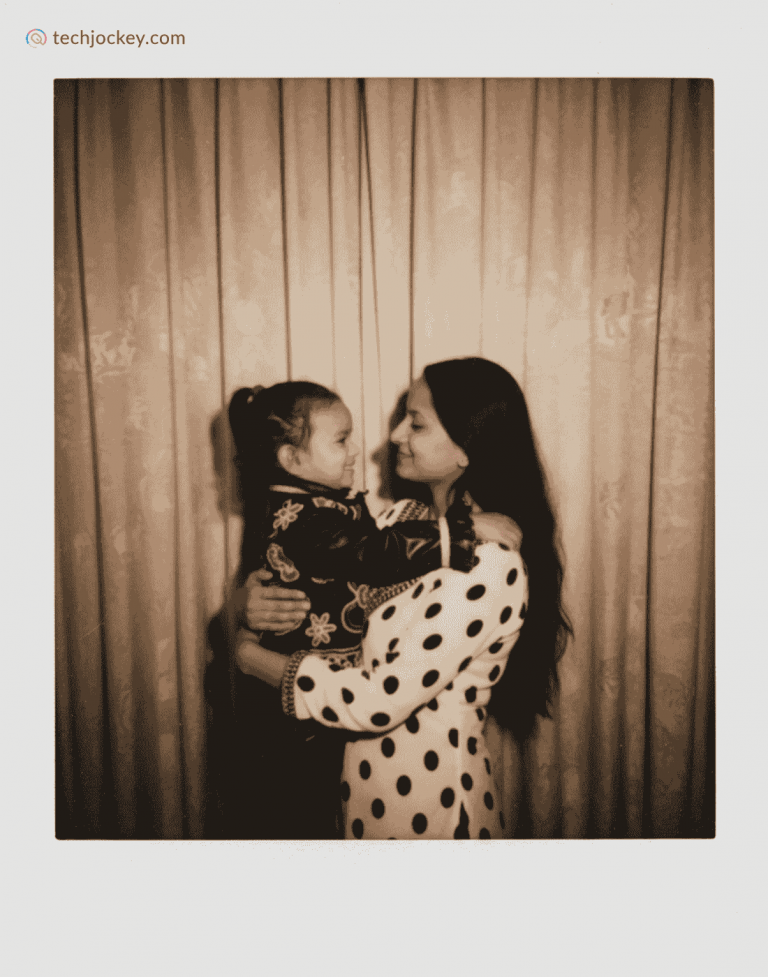 11+ Adorable Hug My Younger Self Gemini Prompts You Must Try